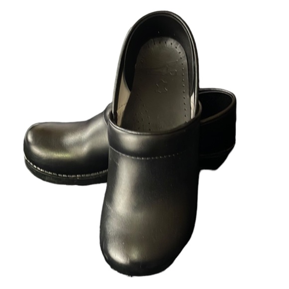 Dansko | Shoes | Dansko Professional Clogs The Ultimate In All Day ...